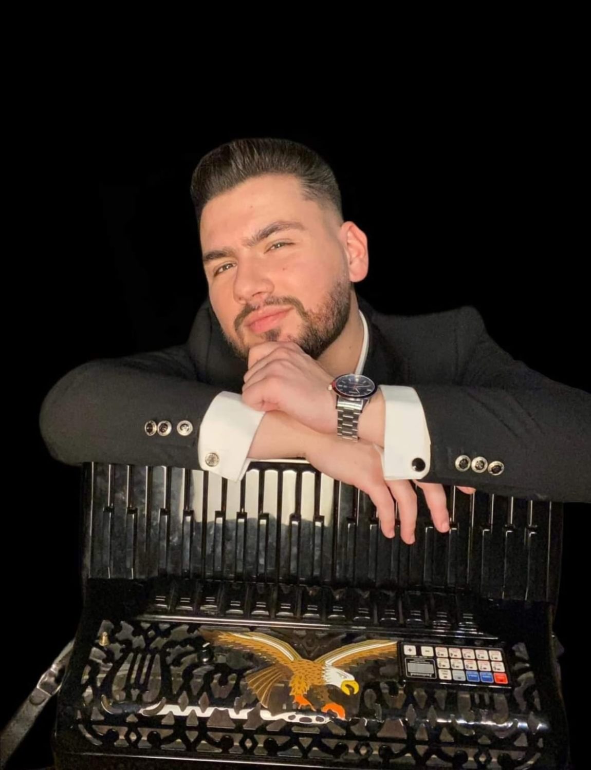 Musical Band Slatina - Formatie nunta - Acasă - Formatie evenimente